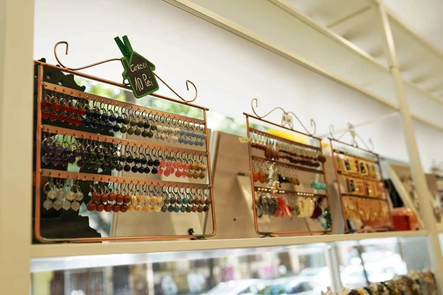 StoneMania Bijou Store Bucharest - Semi-precious stones showroom Bucharest