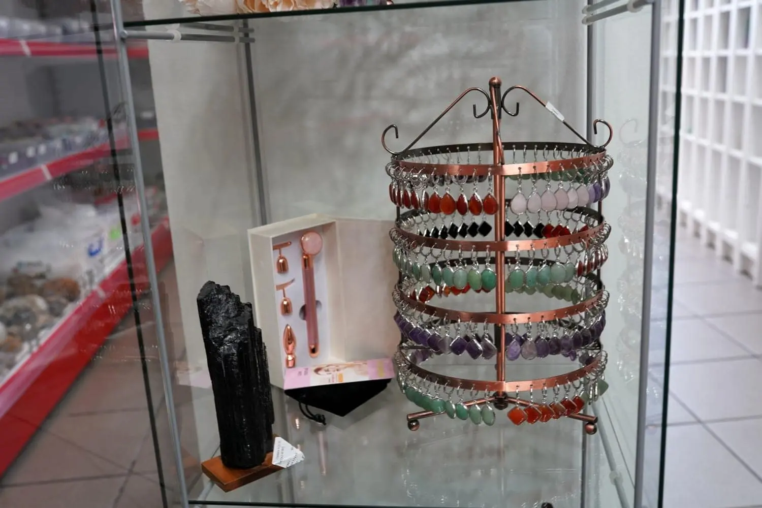 StoneMania Bijou Store Bucharest - Semi-precious stones showroom Bucharest