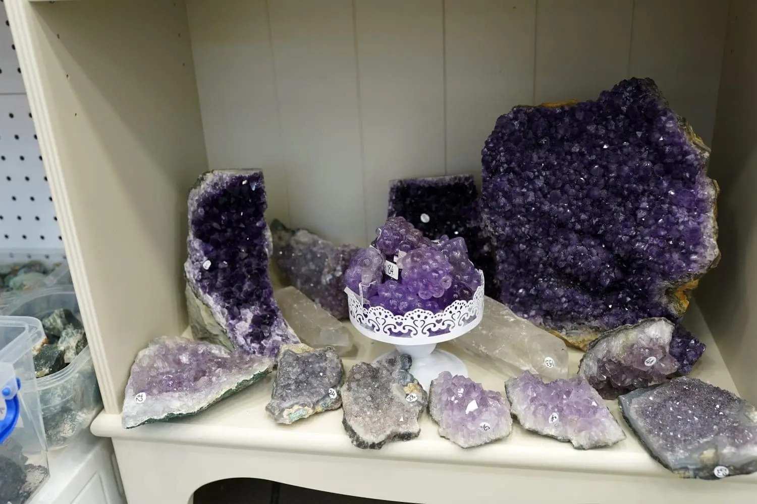 StoneMania Bijou Store Bucharest - Semi-precious stones showroom Bucharest