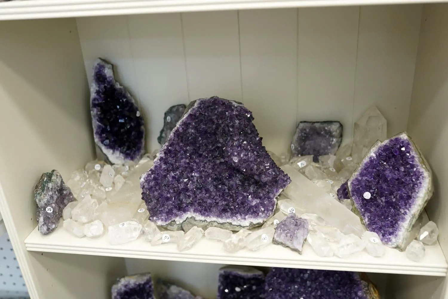 StoneMania Bijou Store Bucharest - Semi-precious stones showroom Bucharest